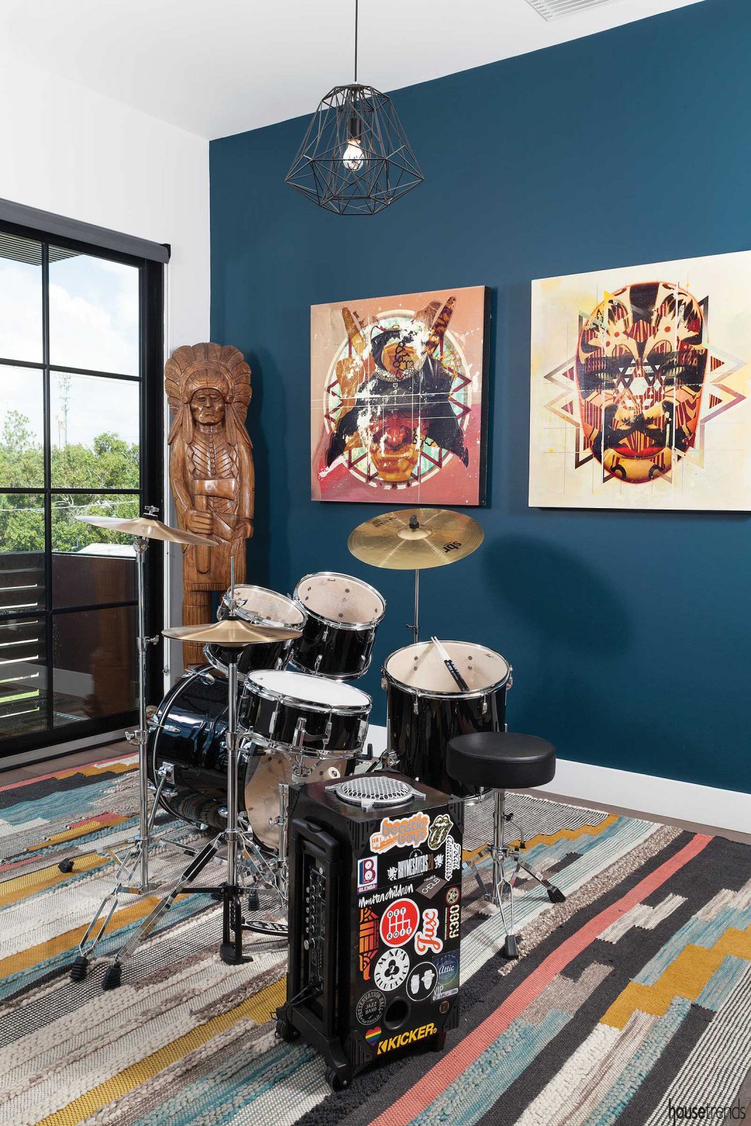 Eclectic home offers an urban vibe in Forward Thinking