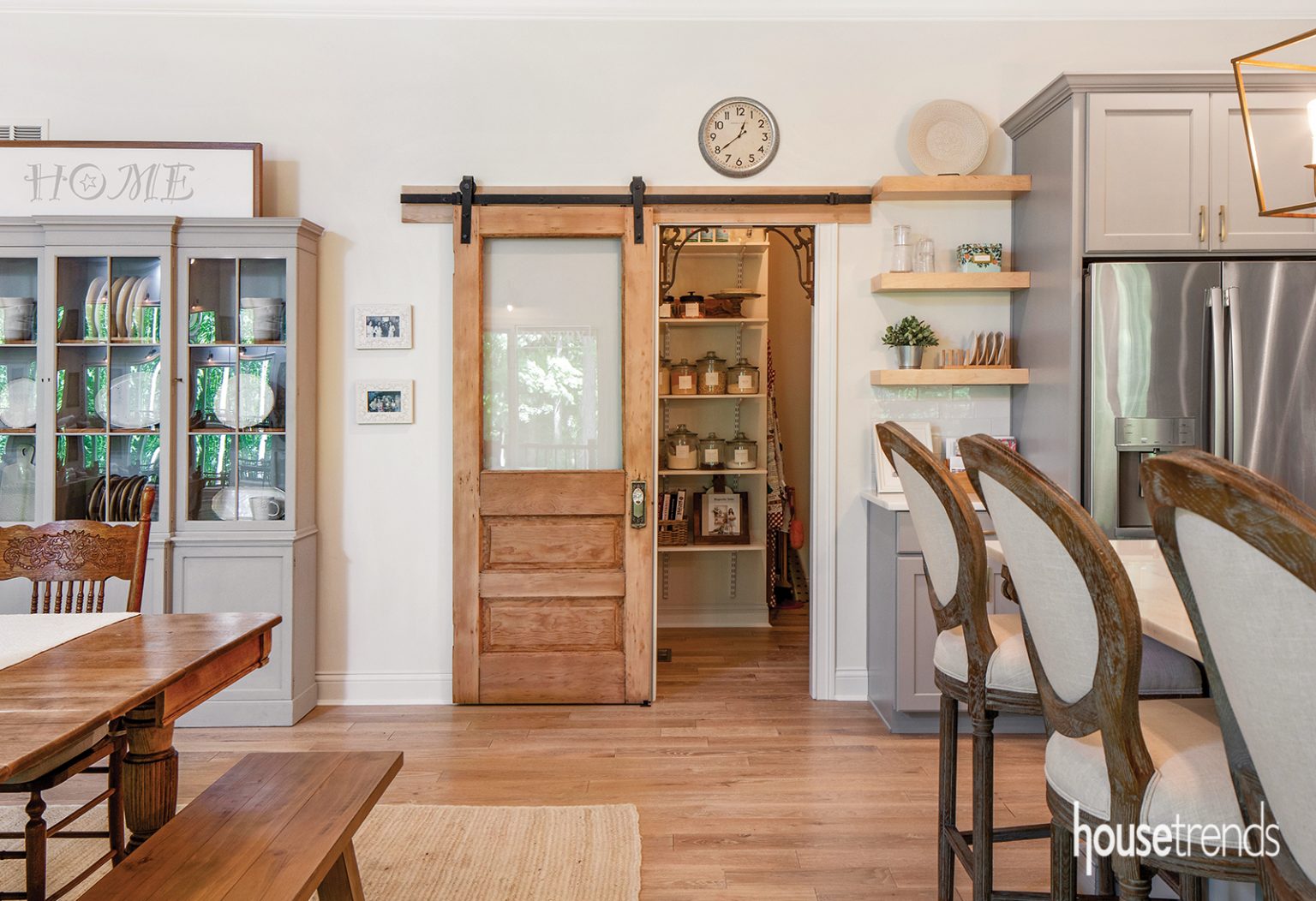 Working Pantry: an out-of-sight-solution