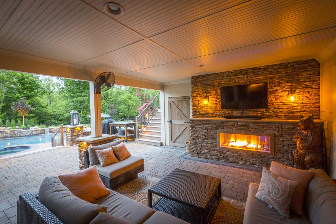 Inviting Outdoor Living Spaces