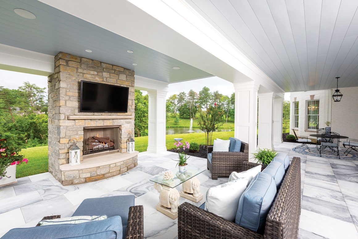 Inviting Outdoor Living Spaces