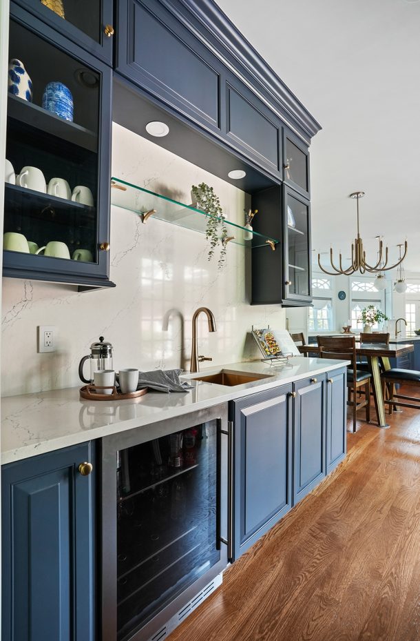 Eternia quartz showcases modern sophistication & visual appeal.